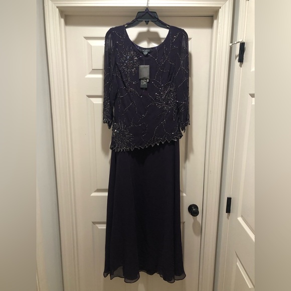 J Kara | Dresses | Floor Length Formal Gown | Poshmark